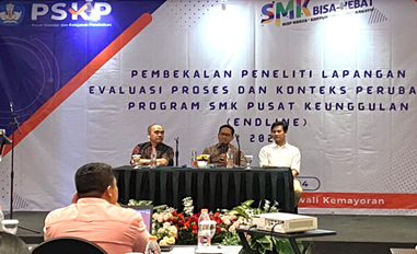Memperkuat Kapasitas Peneliti Lapangan Monev SMK PK melalui Pembekalan ...